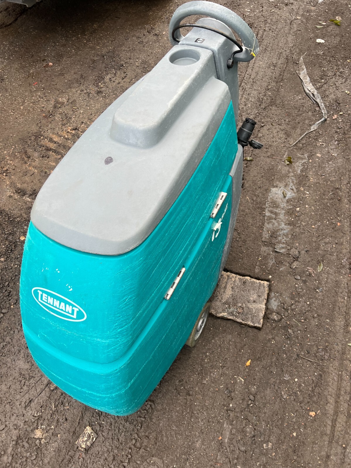 Tennant T3 Fast Floor scrubber Sweeper Drier £200+vat Choice2 Spares ...