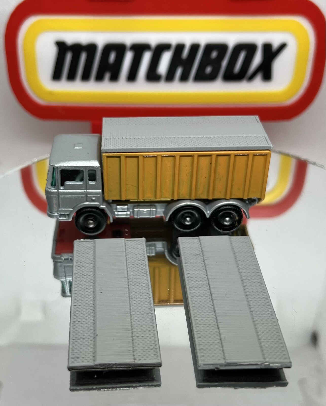 MATCHBOX LESNEY No.47 C DAF TIPPER CONTAINER TRUCK PlasticContainer Top ...