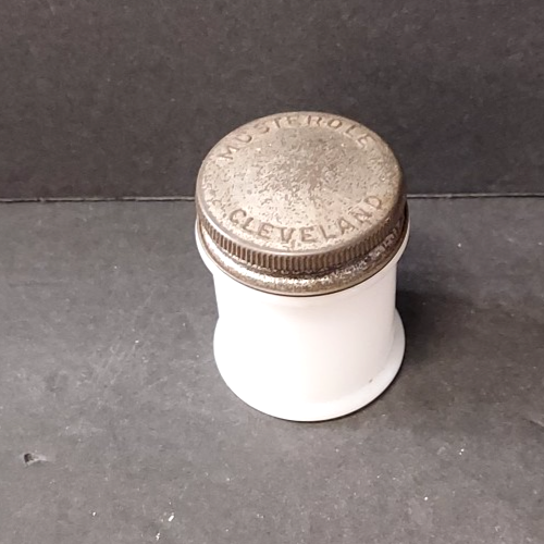 Vintage Musterole milk glass jar medicine bottle Original Lid Marked on ...