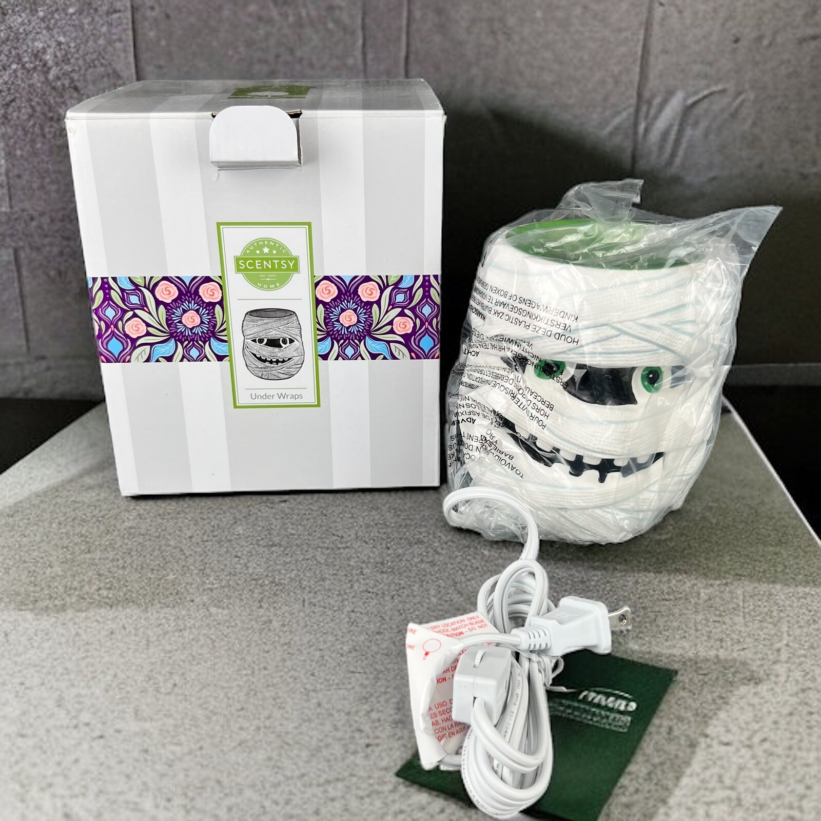 Scentsy Under Wraps Mummy Halloween Decor Full Size Wax Warmer NIB | eBay