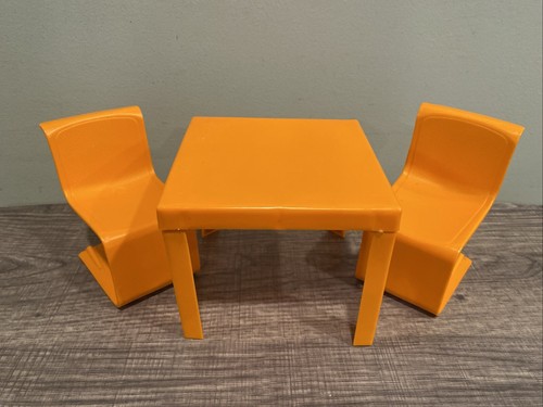 Barbie 1973 MCM Townhouse Mattel Furniture Orange Table & 2 Chairs | eBay