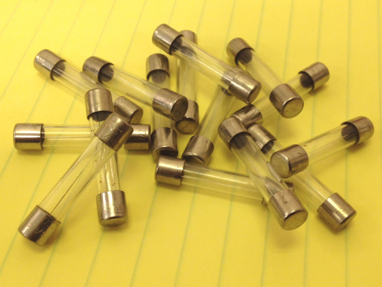 15 x Littelfuse 312 Series - 3AG Fast-Acting Glass Fuses 4A- 250 Volts ...