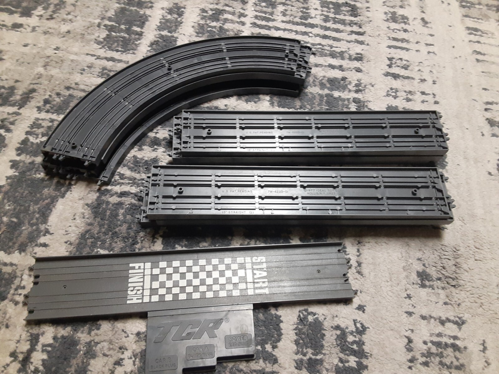 VTG Ideal TCR Slotless Track Real Passing Glow in the Dark Jam Car ...