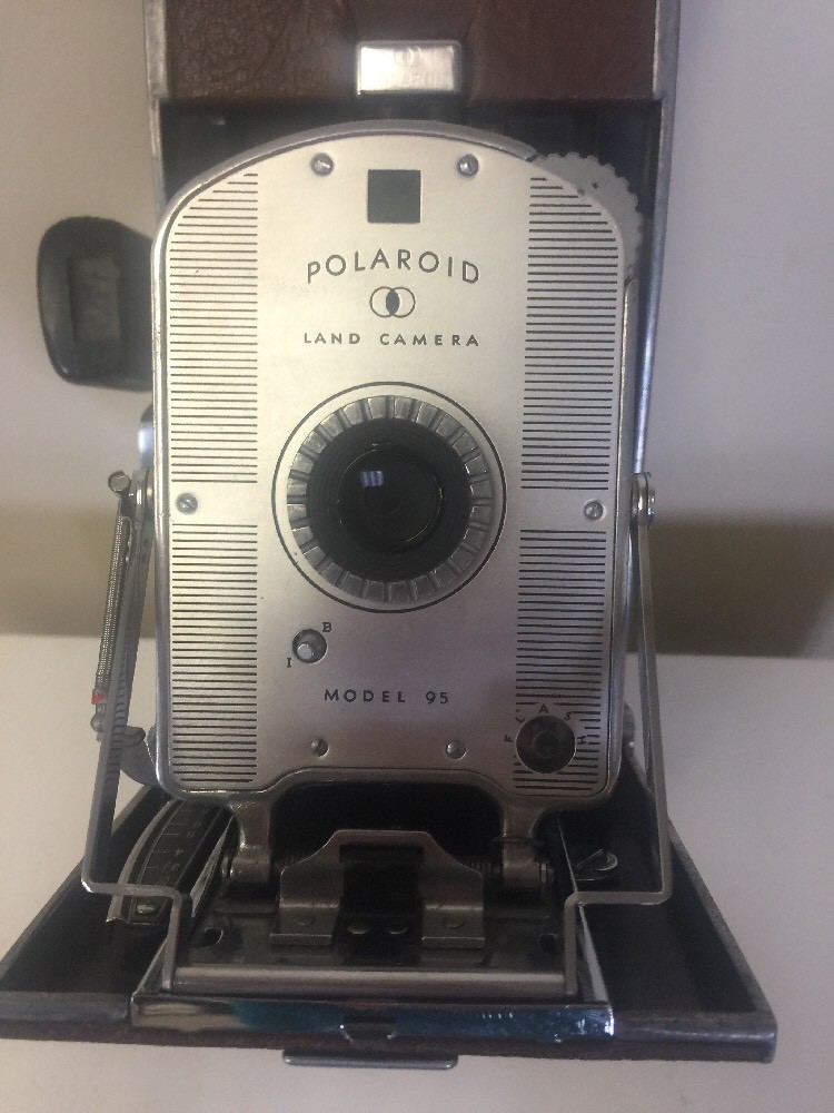 Antique 1948 POLAROID LAND CAMERA Model 95 PHOTOGRAPHY 1 minute develop ...