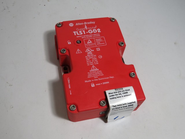 Allen-Bradley GuardMaster TLS1-GD2 440G-T27174 Guardlocking Switch for ...