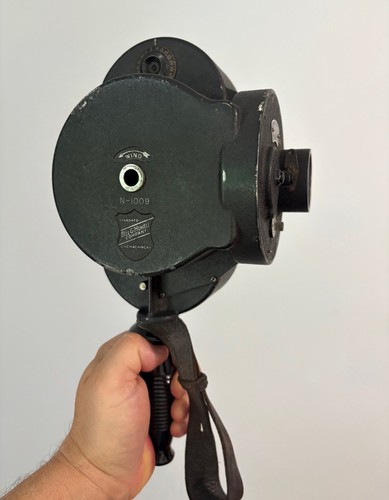 Rare Bell & Howell Eyemo 35mm Movie Film Cine Camera For Parts or ...