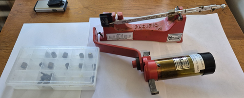 Hornady / Pacific Pistol Powder Measure with 13 bushings & Stand and ...