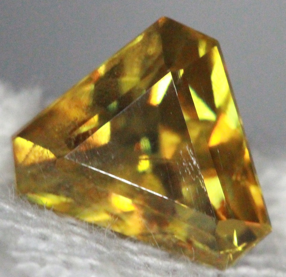 1.50 CT Rarest Color Change Natural Sphene/Titanite Cut Gemstone @pak ...