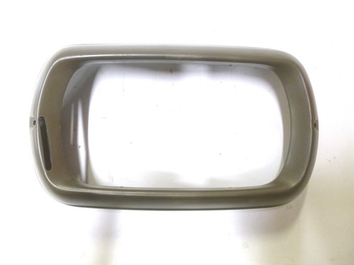 Renault TP3 -Saviem SG2-SG3-SG4 cerclage de phare avant Droit Vert ...