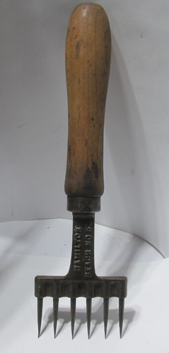 vintage ice chipper Hamilton Beach # 50 cast iron with wood handle ...