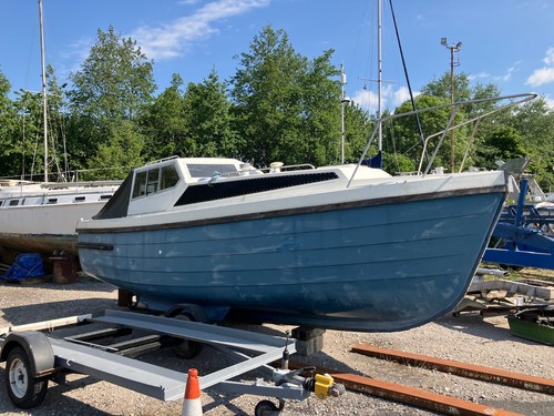 Colvic Fisher 25 Motor Boat - Project Boat | eBay UK