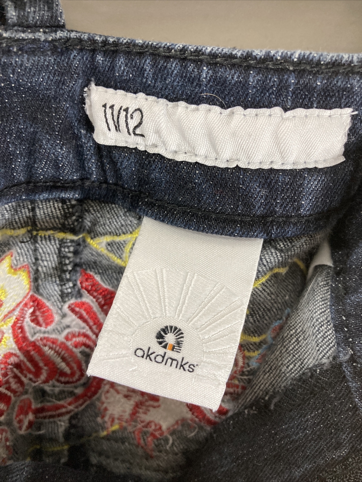 AKDMKS women size 11/12 Embroidered "On the Money" with flowers Dark ...