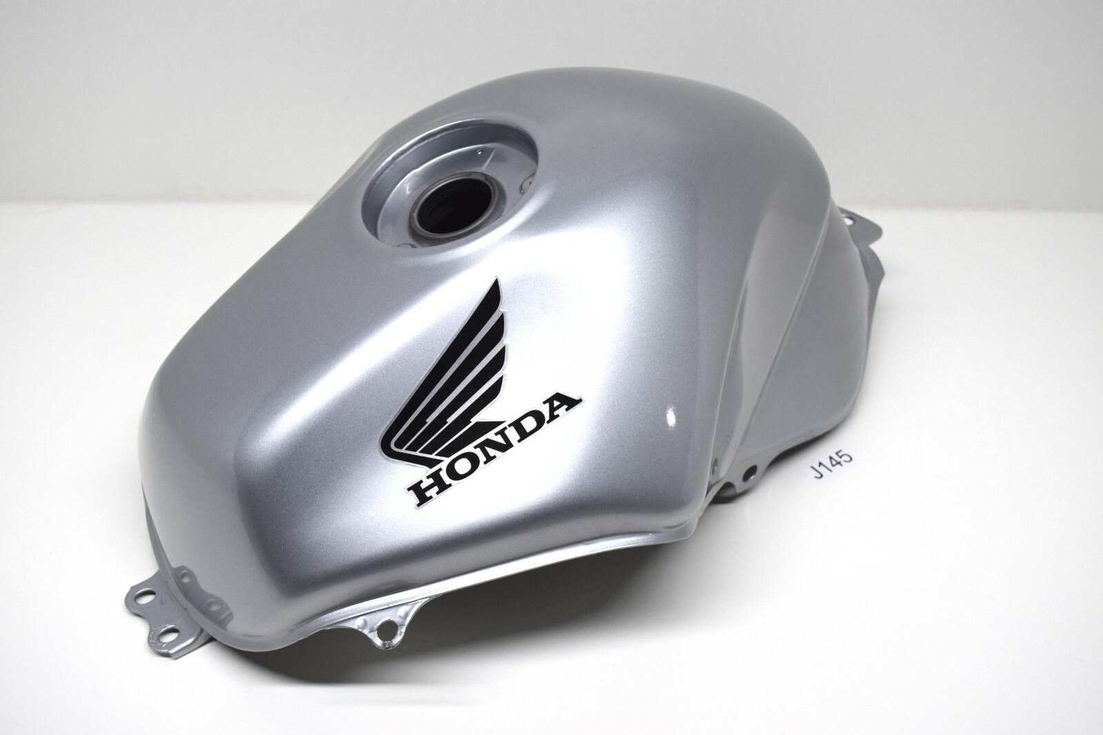 Honda NT650V Deauville RC47 Fuel Tank Gas Petrol 98-05 | eBay