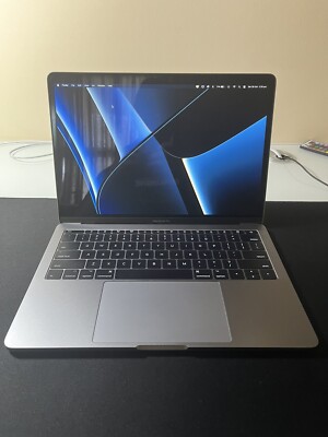 Apple MacBook Pro 13.3" Laptop - Space Grey. 2017. 128gb 190198393142 ...