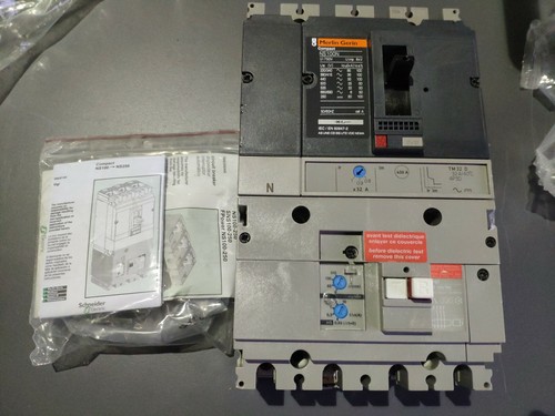 Schneider Merlin Gerin Compact NS100N NS100-160-250 N/H/NA FedEx ...