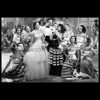 Photo F.000300 VIRGINIA DABNEY PAULA DECARDO STEFFI DUNA MAGNIFICENT ...