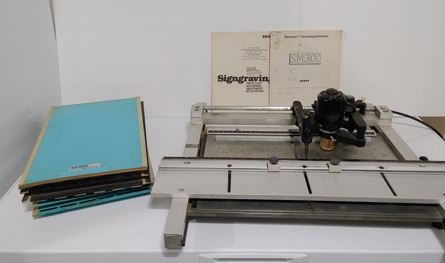 Scott Signgraver SM-300 Engraving Machine with Stencils | eBay
