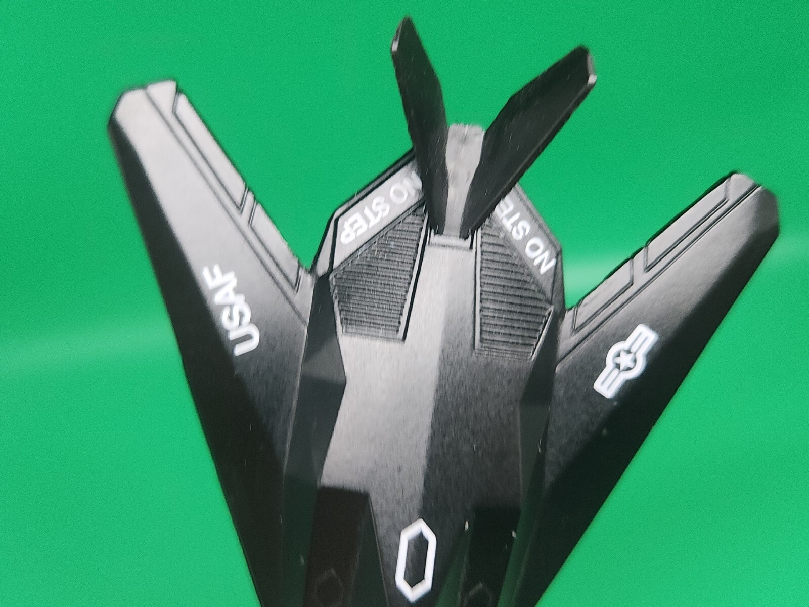 Lockheed F-117A Nighthawk Stealth Fighter Jet Aircraft Diecast Model ...