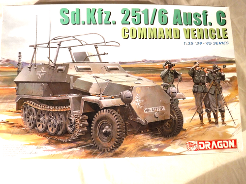 1:35 Dragon German WWII Sd Kfz 251 / 6 Ausf C Command Vehicle w/ 3 ...