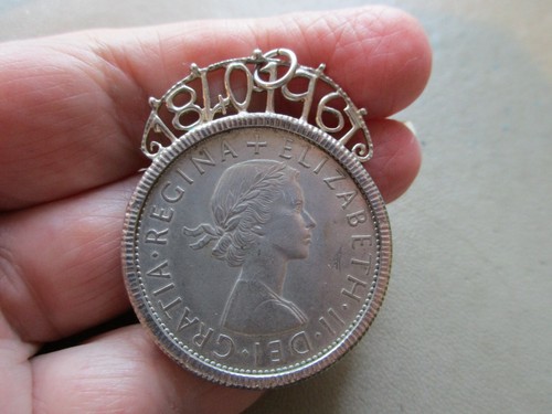 RARE QUEEN ELIZABETH HALF CROWN 1840 1967 MOUNT COIN … - Gem