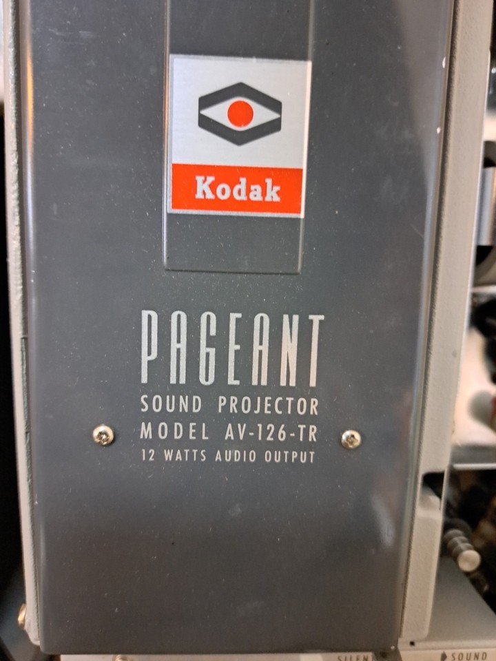 Vintage Kodak Pageant Model No AV-126TR Sound Projector Tested Needs ...
