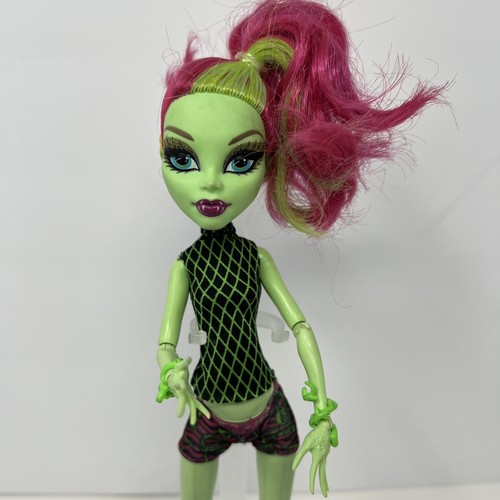 Monster High Venus Mcflytrap doll Casketball Champ 2011 by Mattel | eBay