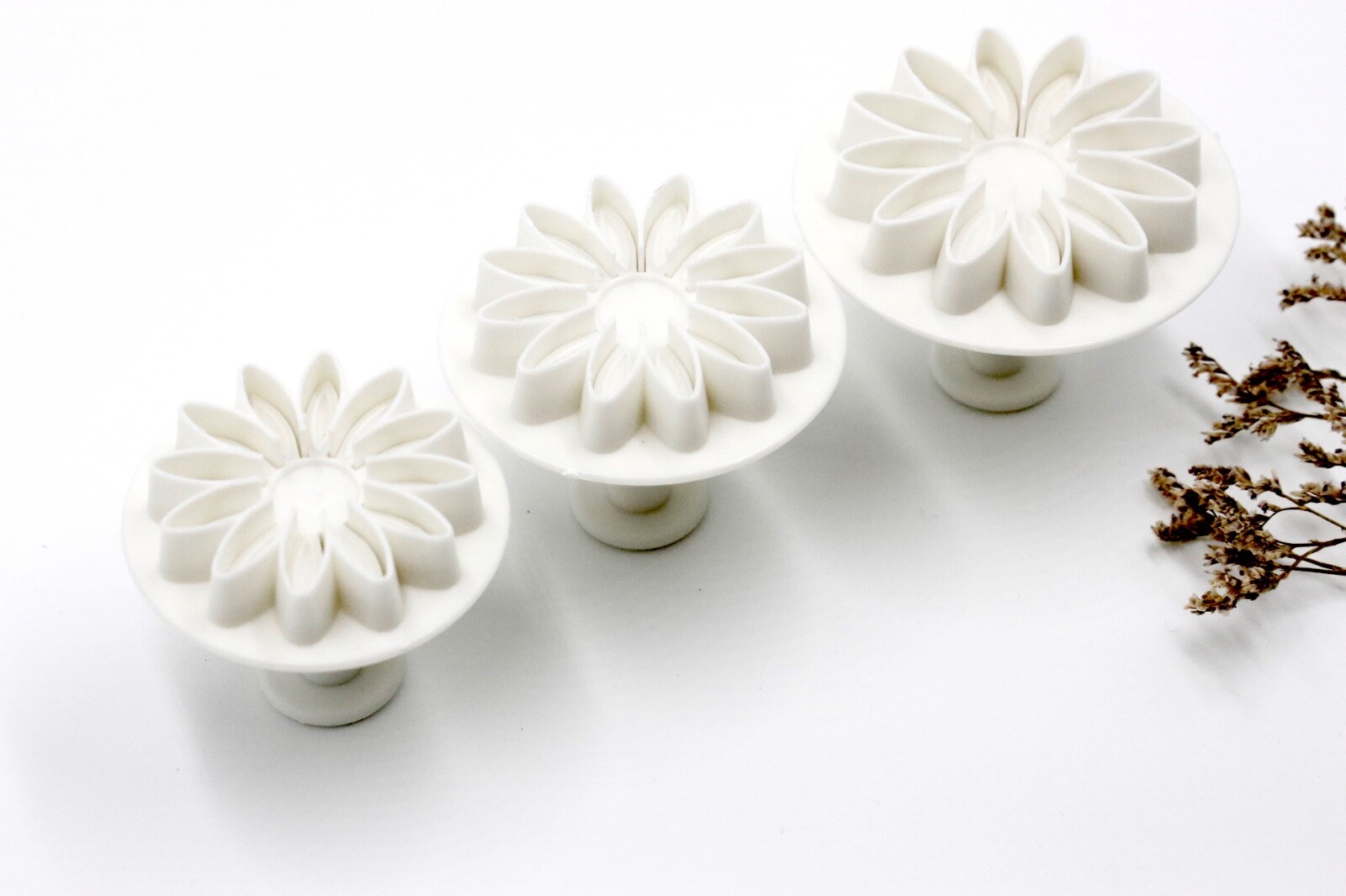 Large Daisy Sunflower 3pc Cookie Cutters - Retractable / Fondant Baking ...