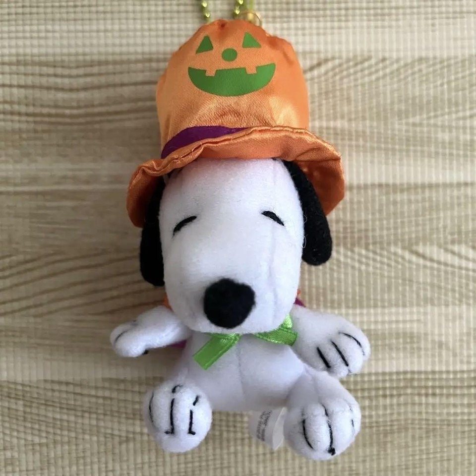 USJ-Sal Studios Japan Halloween Snoopy Keychain | eBay