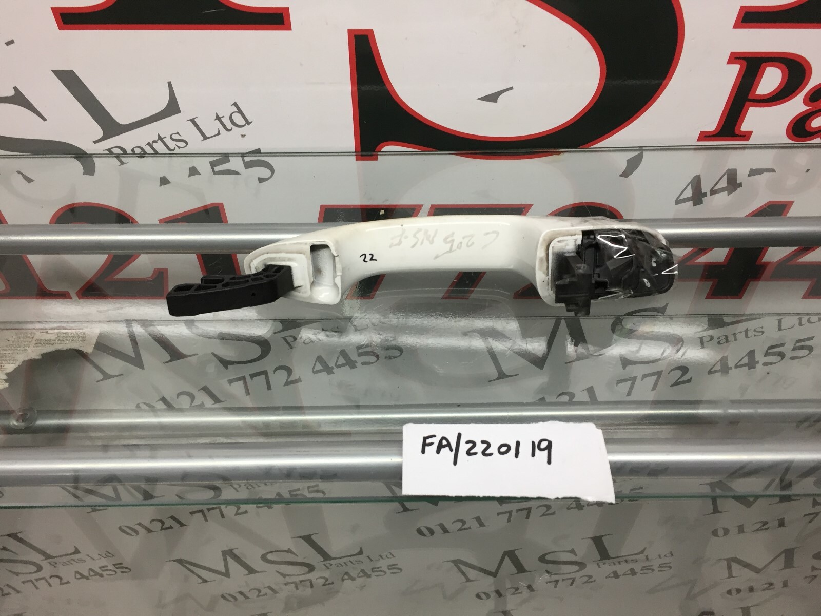 (AS) MERCEDES BENZ W205 C CLASS DOOR HANDLE NSF LEFT SIDE FRONT ...