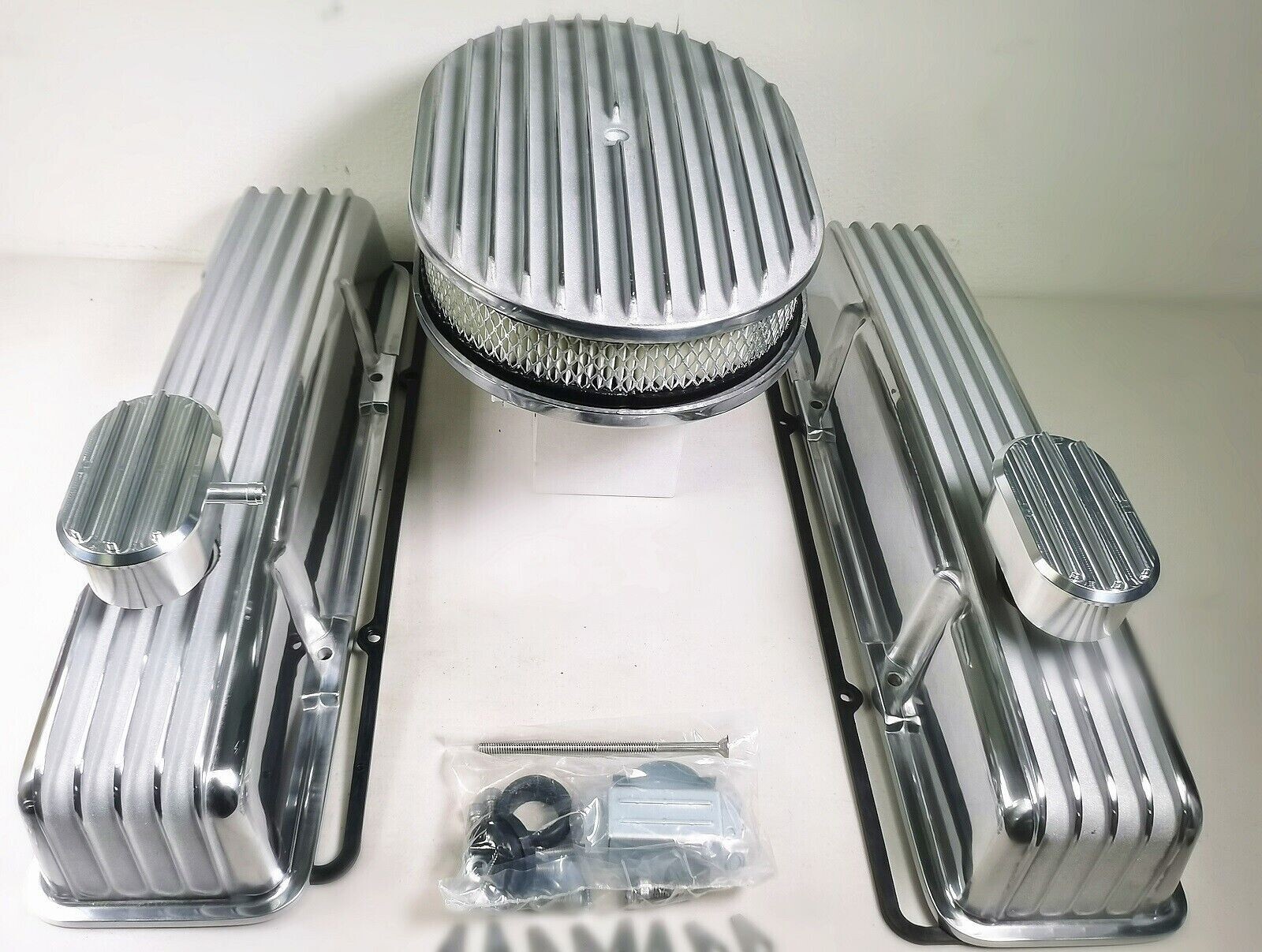 58-86 SBC Chevy Tall Finned Valve Covers & 15" Air Cleaner & Breather ...
