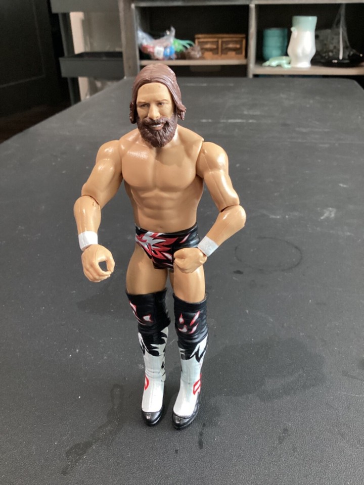 WWE WWF Collection of 48 figures 1:6 pick your own pick individually or ...