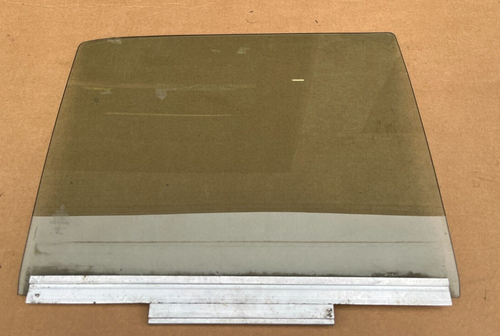 Mercedes w124 window glass pane RIGHT REAR 300E 260E 300D | eBay