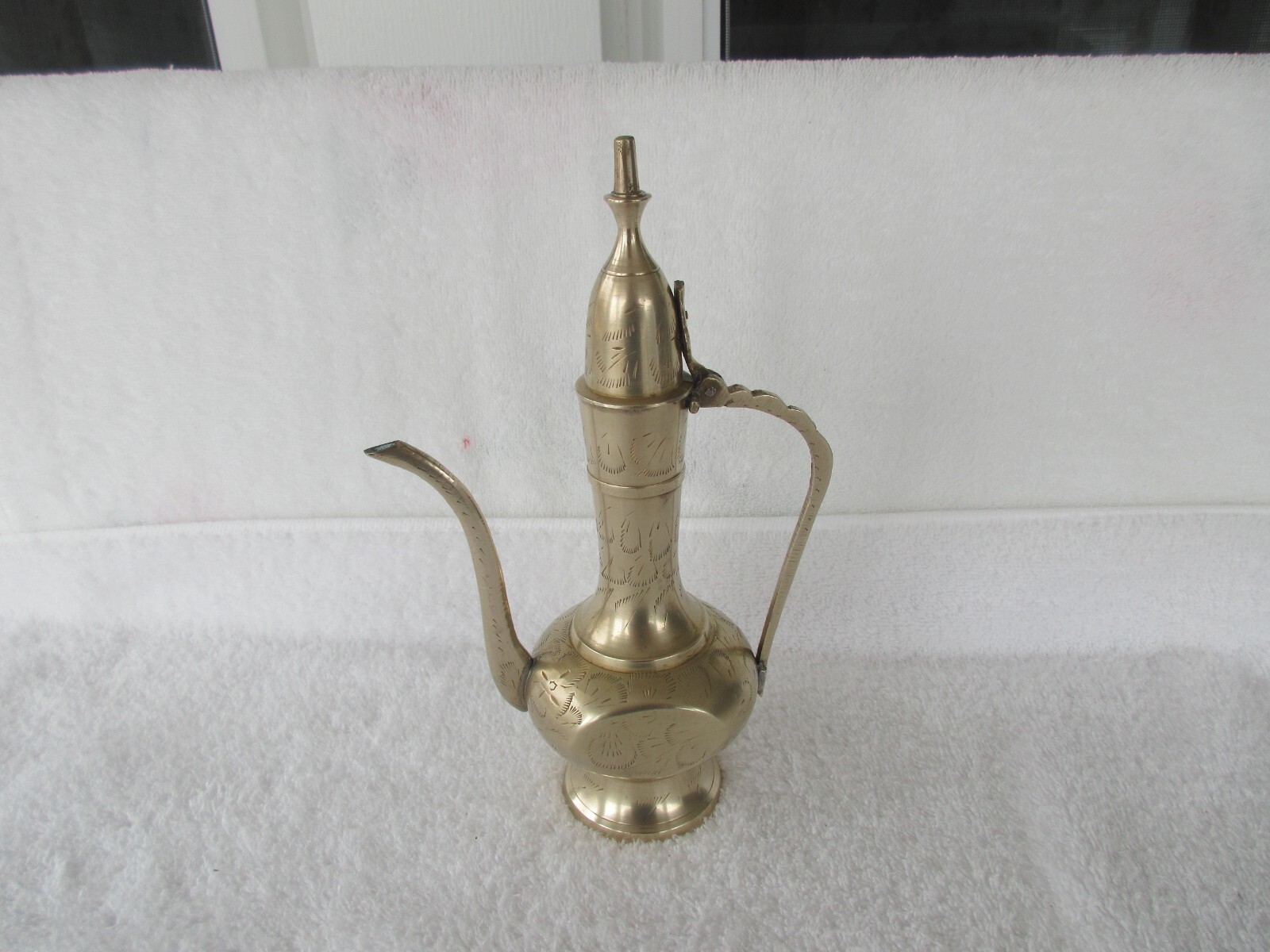 Vintage Ornate Etched Solid Brass Teapot Genie Lamp 9" Pitcher Made in ...