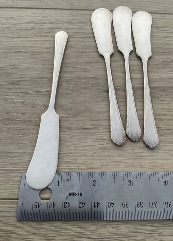 NATIONAL SILVER CO. TRIPLE PLATE PLUS SILVER, B24136 BUTTER KNIFE Set ...