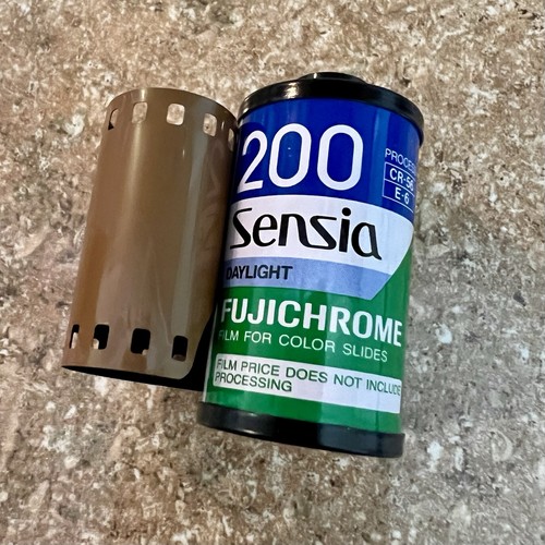 FUJI SENSIA 200 - COLOUR SLIDE FILM E6 - 36 EXP. EXPIRED FUJICHROME | eBay