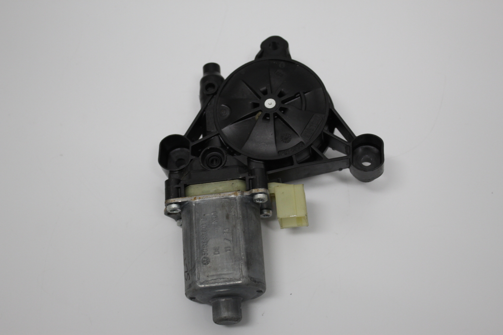 Audi Q2 81A Front OS Right Electric Window Regulator Motor 5Q0959801B ...