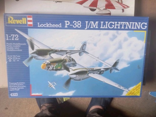 Revell 4323 Vintage Modellbausatz 1:72 Lockheed P-38 J/M Lightning ...