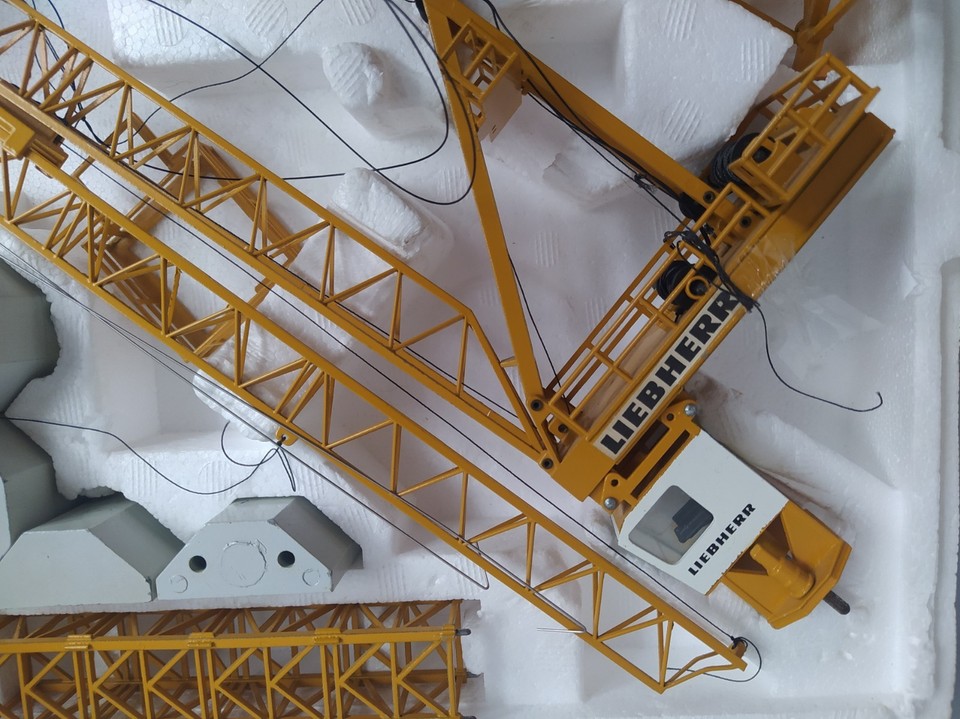Conrad #2022 - Liebherr HC-K Tower Crane Model 1:87 Scale - Boxed | eBay