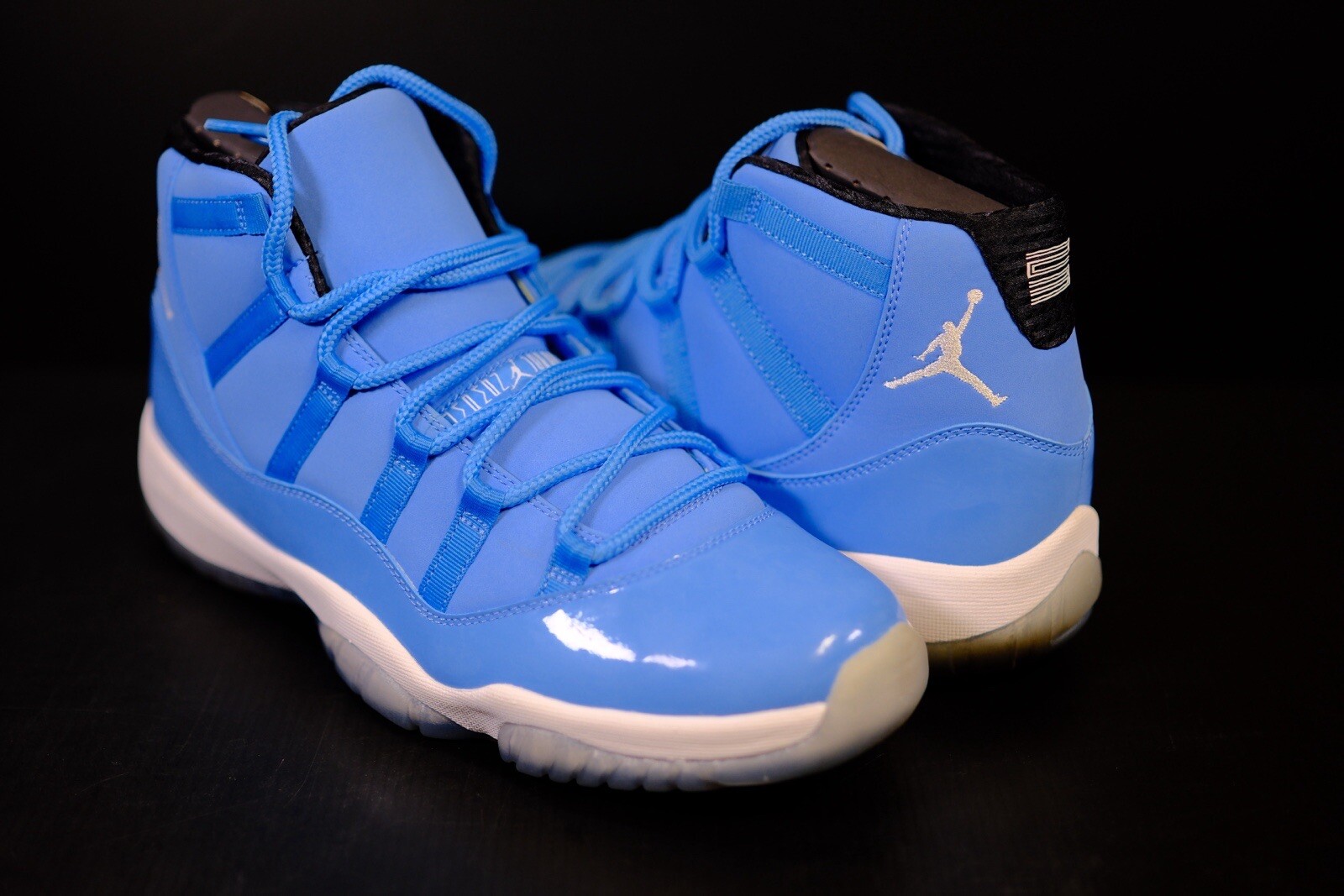 Jordan 29/11 Retro Pantone - 717602900 - SIZE 11 - Gem