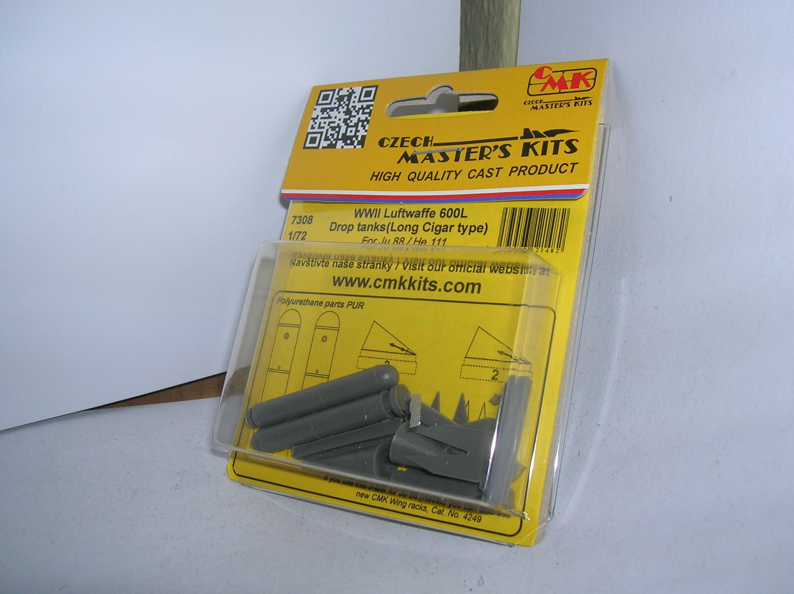 CMK WWII Luftwaffe 600L Drop Tanks Zusatztank for JU 88/He 111 kit 1:72 ...