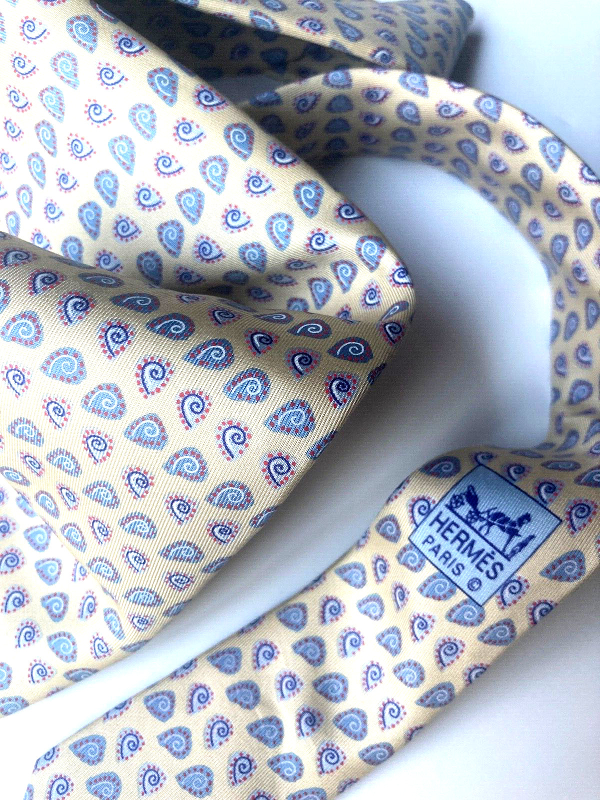 HERMES VINTAGE SPIRAL WATER DROP PATTERN TIE LOOP PLA… - Gem