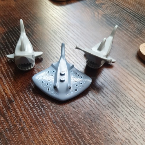Lego Shark,Hammerhead & Stingray Minifigures | eBay UK