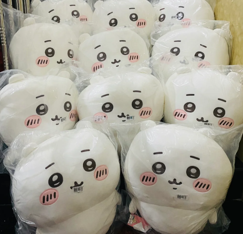 MINISO x Chiikawa usagi Large plush throw pillows Chiikawa Hachiware ...