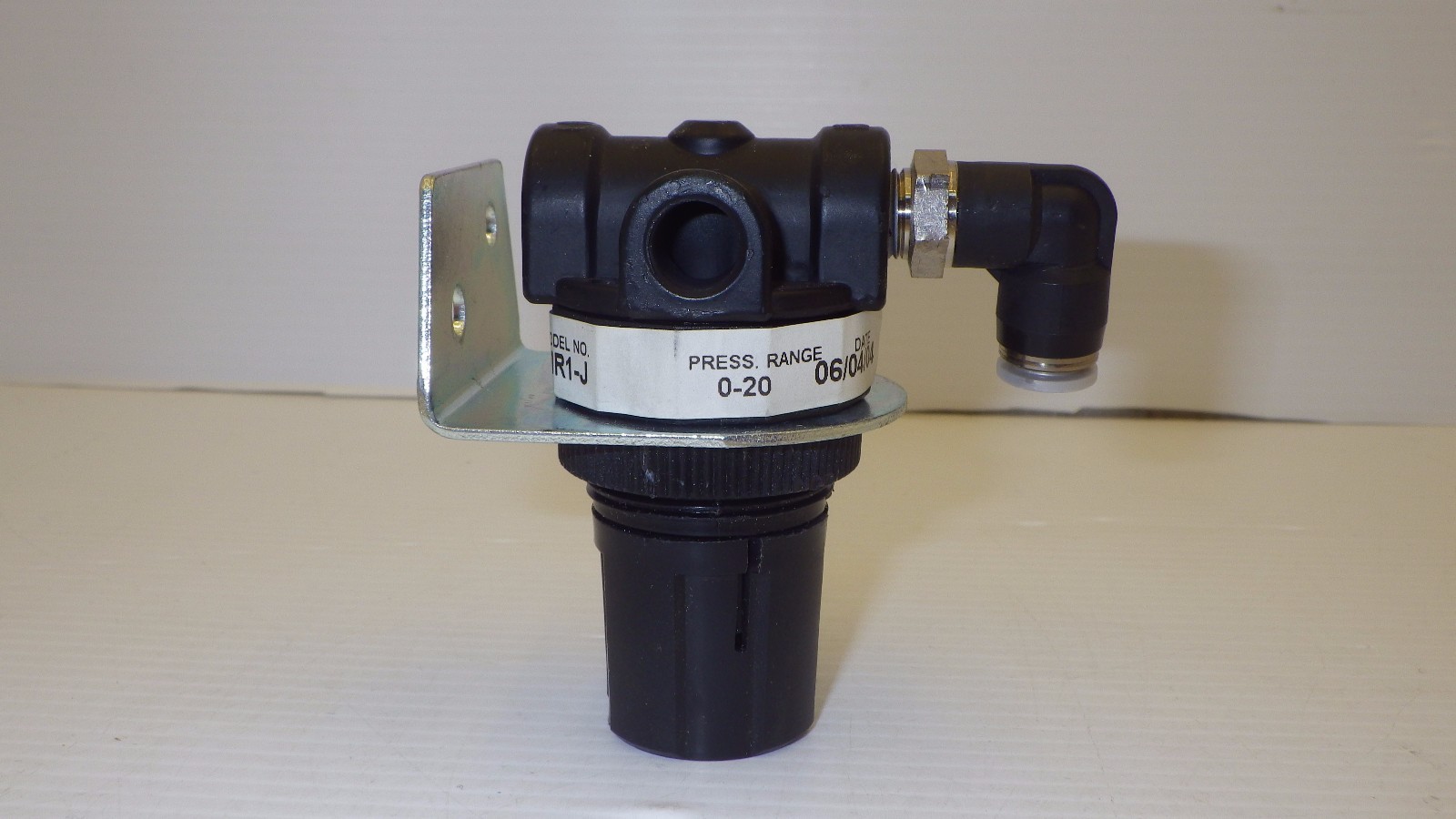 FESTO MR1-J REGULATOR 0-20PSI 1/4" NNB | eBay