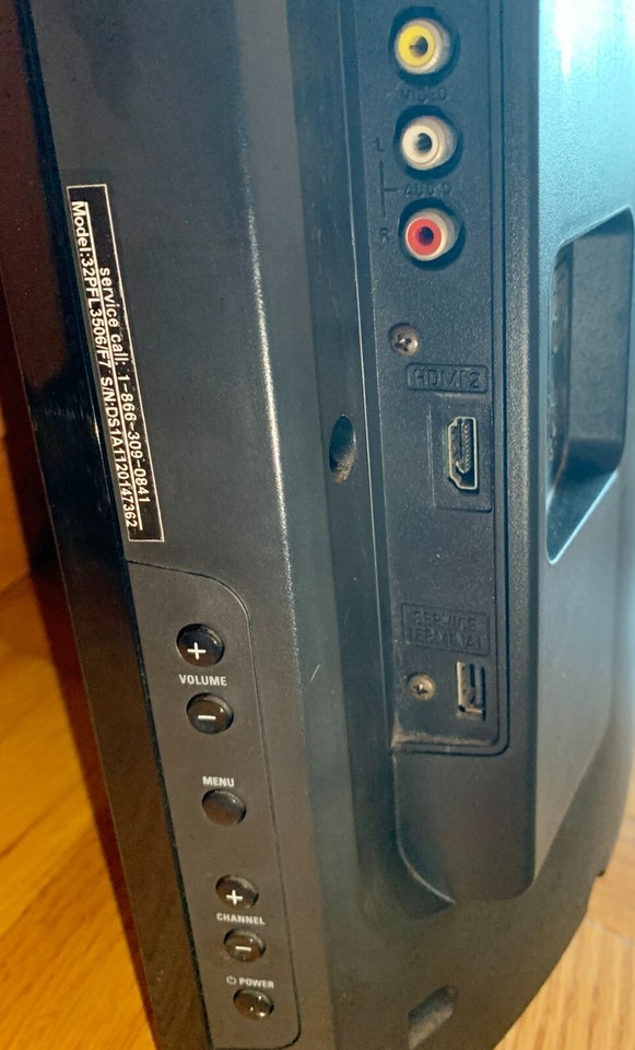 Philips 32PFL3506/F7 32 Inch Flat Screen 720p LCD HDTV With Wall Mount ...