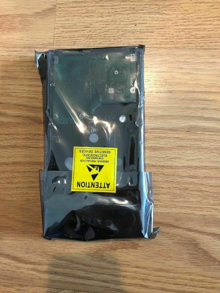 IBM 49Y1870 49Y1866 49Y1869 600GB 15K 6GB LFF SAS 3.5'' Hard Drive W ...