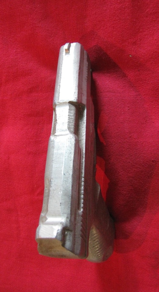 S&W SW40C / S&W99 / RUGER P89 Cast Aluminum Pistols Prop Guns Non ...