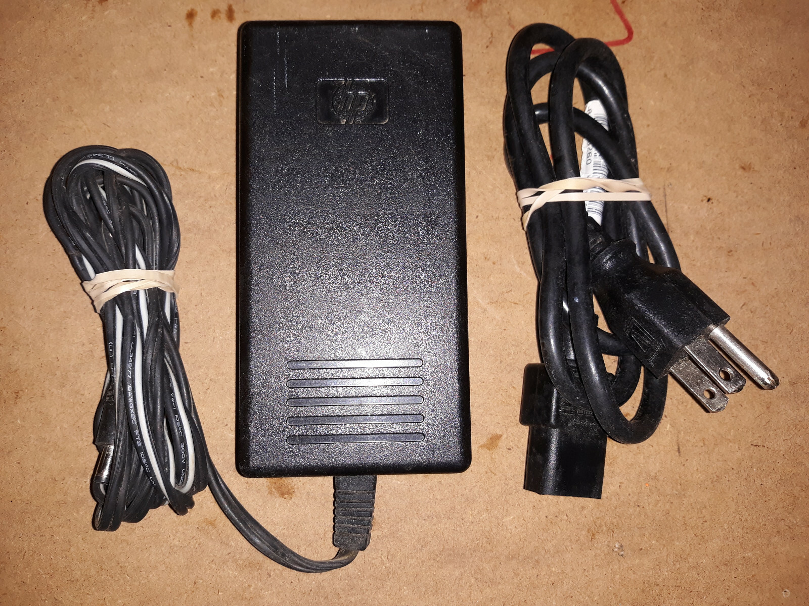 20JJ12 HP 0950-4340 POWER SUPPLY: UNIVERSAL -- 31VDC / 1450MA, 5.5MM ...