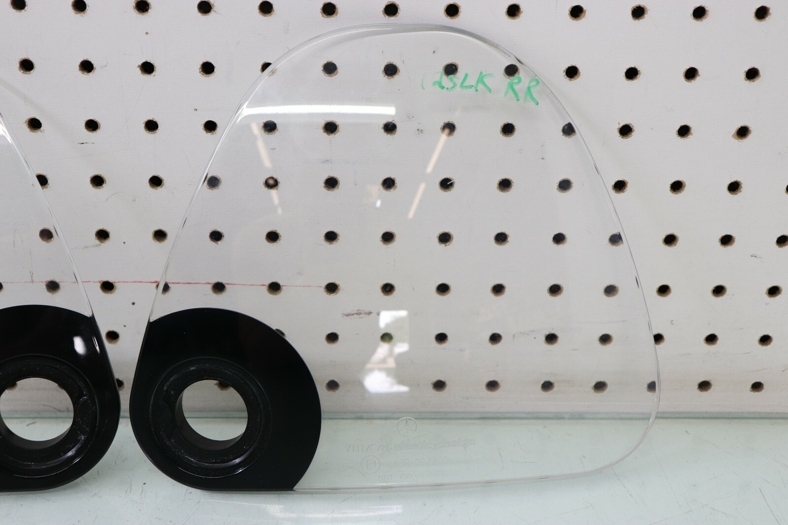 12 MERCEDES SLK SLK350 R172 REAR ROLL BAR PLASTIC WIND DEFLECTOR LEFT ...