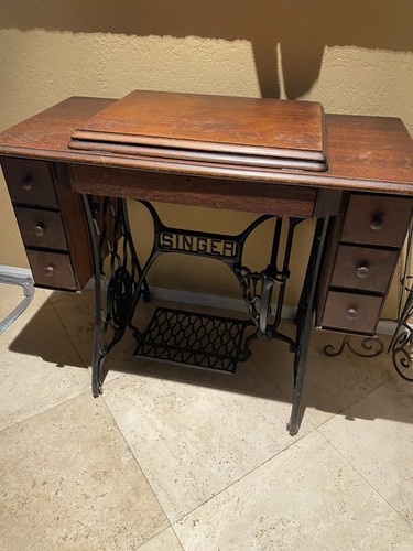 1912 Antique Singer Sewing Machine & Desk. G series serial number. | eBay
